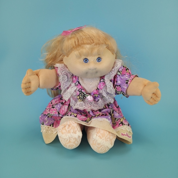 Hasbro | Toys | Hasbro 992 Limited Edition Cabbage Patch Kids Zora Mae ...
